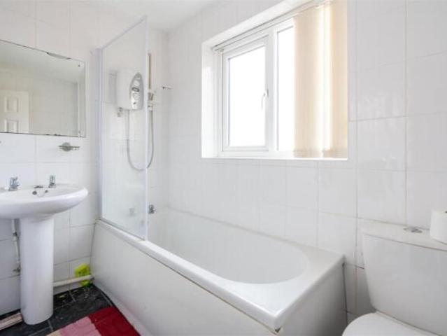 5 bedroom maisonette for sale in Helmsley Road, Sandyford, NE2