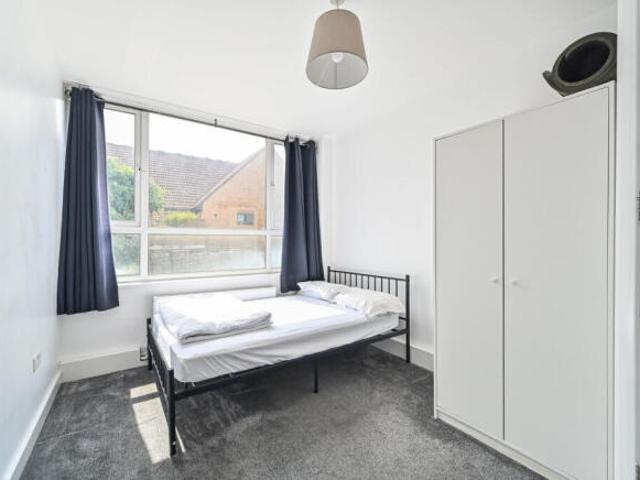 5 bedroom maisonette for rent in Halyard House, Isle Of Dogs, London, E14