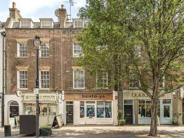 5 Bedroom Maisonette Flat