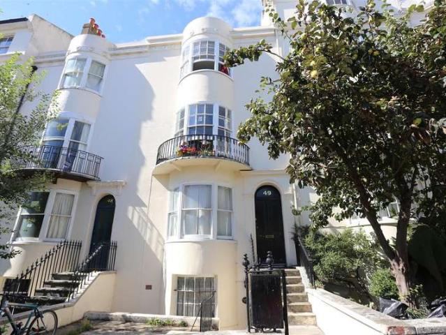 5 Bedroom Maisonette Flat
