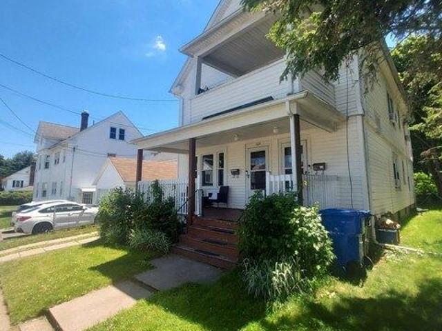 5 bedroom, Manchester CT 06040 104445149