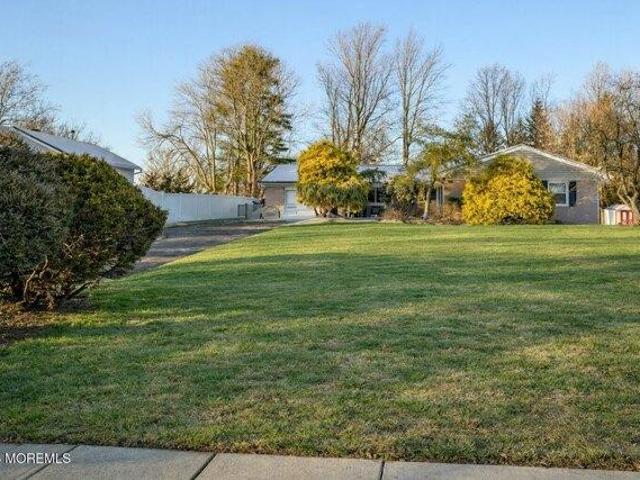 5 bedroom, Manalapan NJ 07726 102531757