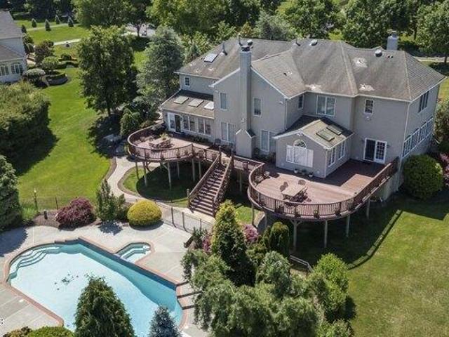 5 bedroom, Manalapan NJ 07726 104609125