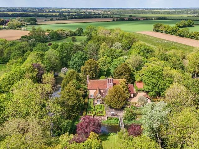 5 bedroom manor house for sale