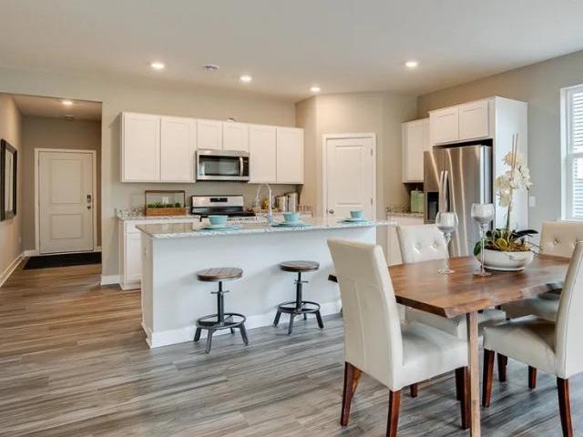 5 bedroom, Maple Grove MN 55369 73334568