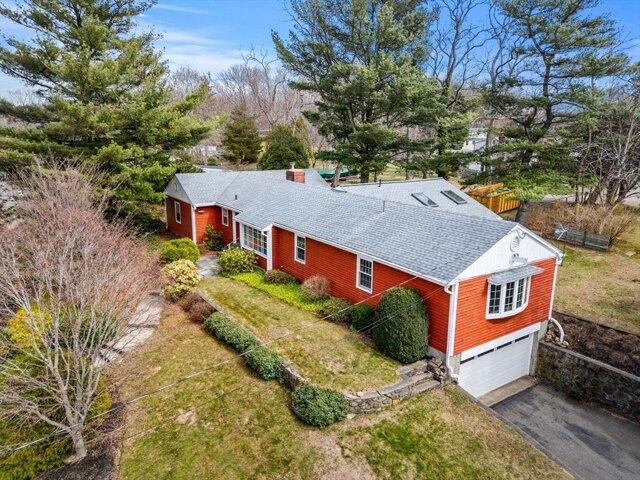 5 bedroom, Marblehead MA 01945 LS103034534