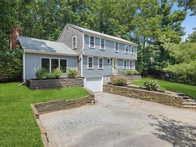 5 bedroom, Marshfield MA 02050 104540023