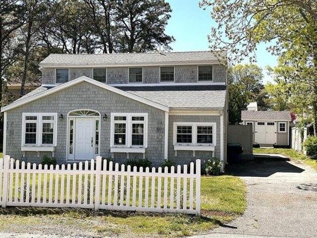 5 bedroom, Mashpee MA 02649 104375189