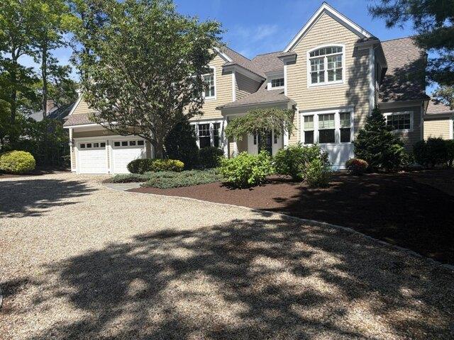 5 bedroom, Mashpee MA 02649 LS102959107