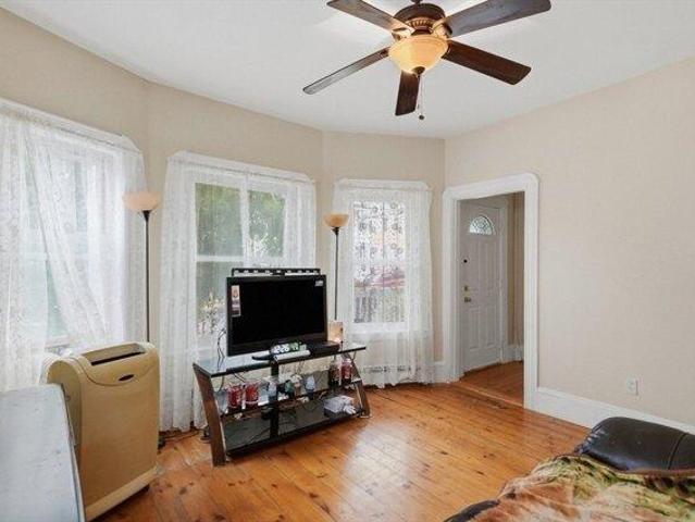 5 bedroom, Methuen MA 01844 105082486