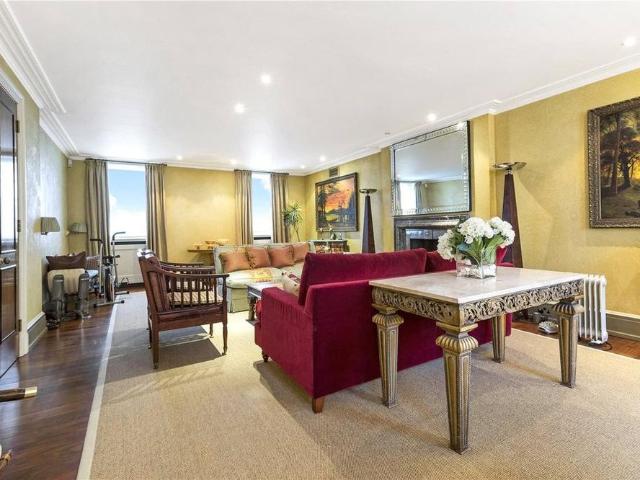 5 bedroom mews to rent