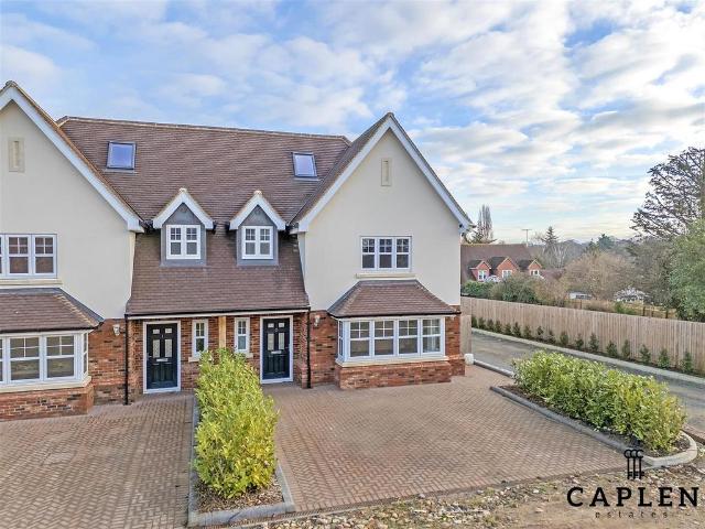 5 bedroom mews for sale