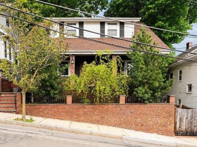5 bedroom, Medford MA 02155 103441352