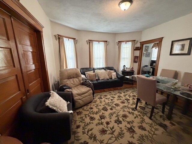 5 bedroom, Medford MA 02155 104790660