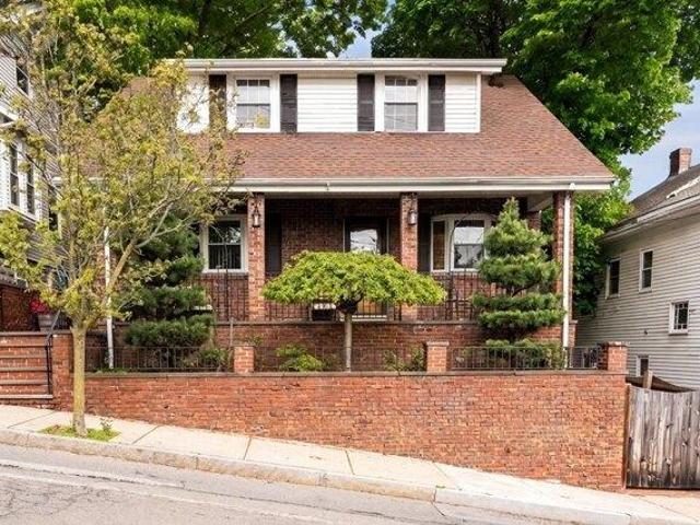5 bedroom, Medford MA 02155 104835871