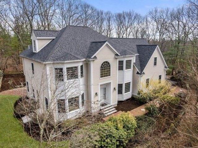 5 bedroom, Medfield MA 02052 LS102961380