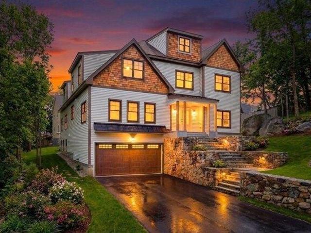 5 bedroom, Melrose MA 02176 102318662