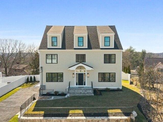 5 bedroom, Melrose MA 02176 LS102959456