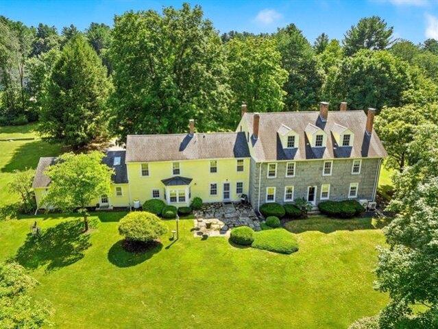 5 bedroom, Mendon MA 01756 102344391