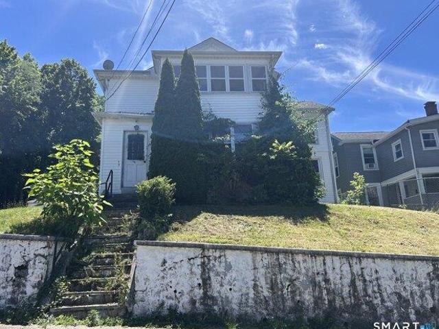 5 bedroom, Meriden CT 06450 104567054