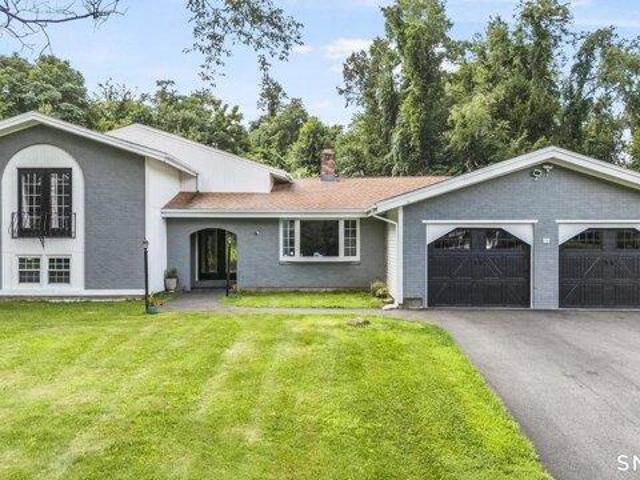 5 bedroom, Meriden CT 06451 105143497