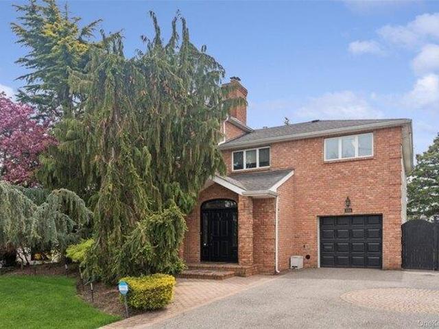 5 bedroom, Merrick NY 11566 104922031