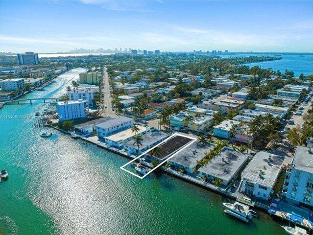 5 bedroom, Miami Beach FL 33141 LS93790468