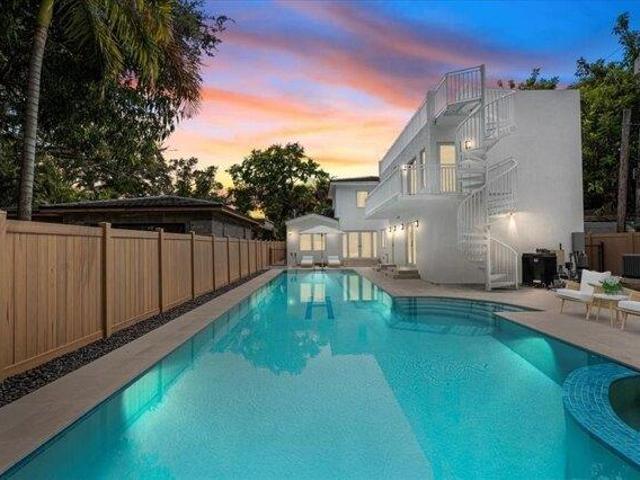 5 bedroom, Miami FL 33129 92595428