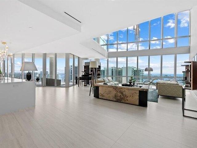 5 bedroom, Miami FL 33132 92679843