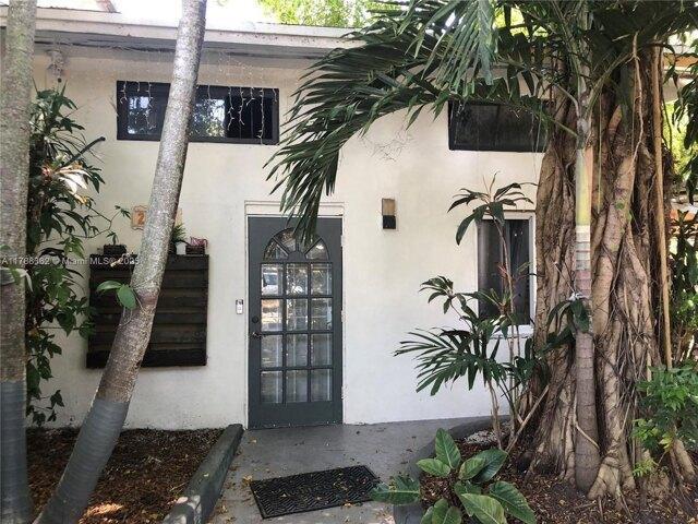 5 bedroom, Miami FL 33155 LS92313034