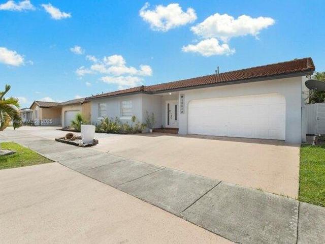 5 bedroom, Miami FL 33177 94054966