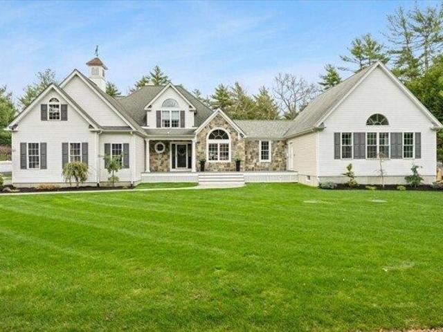 5 bedroom, Middleboro MA 02346 102410909
