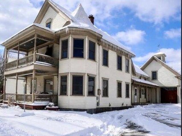 5 bedroom, Milan NH 03588 102565467