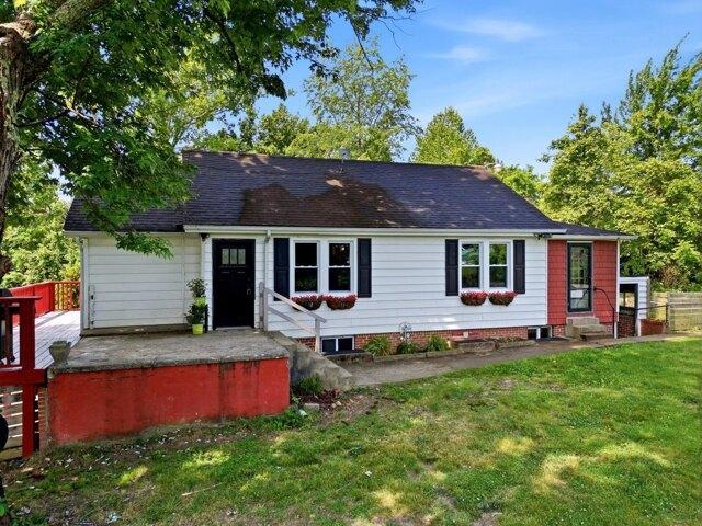 5 bedroom, Milton WV 25541 103603025