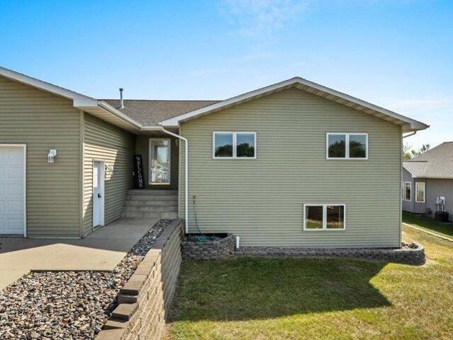5 bedroom, Minot ND 58701 94165431