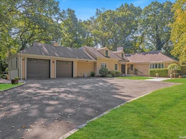 5 bedroom, Muttontown NY 11791 72692308