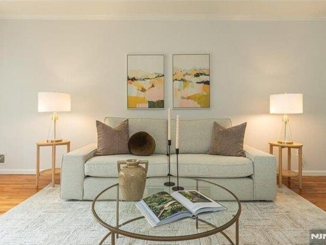 5 bedroom, North Caldwell NJ 07006 LS101999311