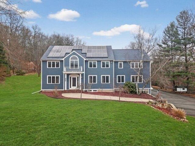 5 bedroom, North Andover MA 01845 102315075