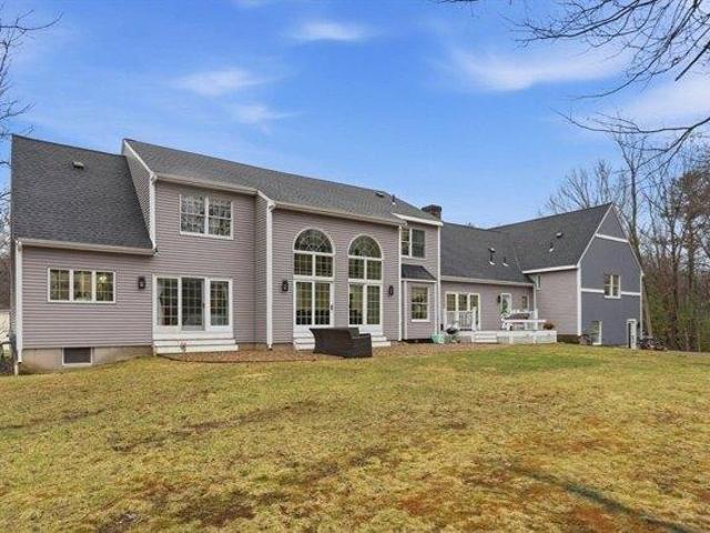 5 bedroom, North Andover MA 01845 LS102372301