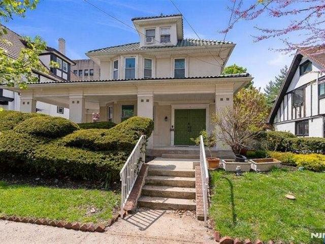 5 bedroom, North Bergen NJ 07047 104233949