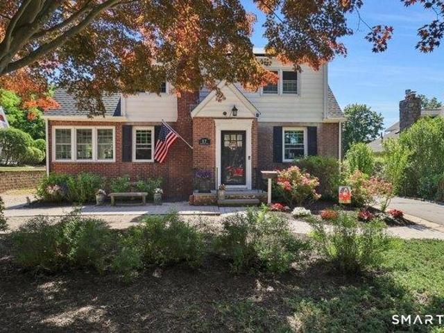 5 bedroom, North Haven CT 06473 104651744