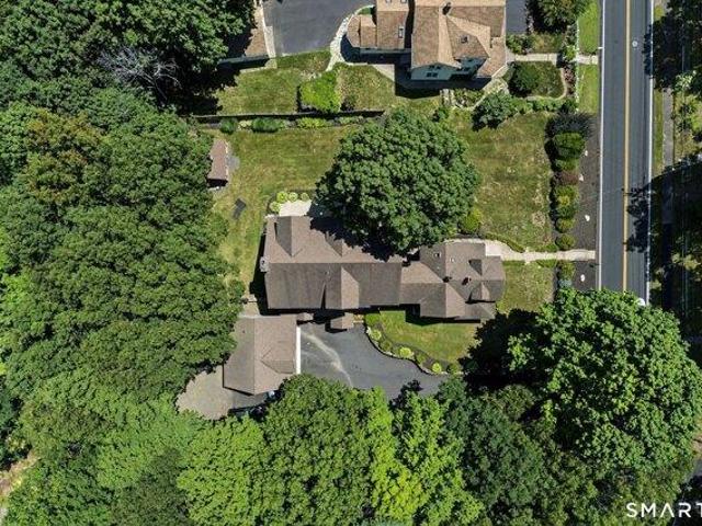 5 bedroom, North Haven CT 06473 105112893
