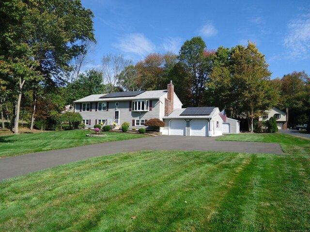 5 bedroom, North Haven CT 06473 97280009