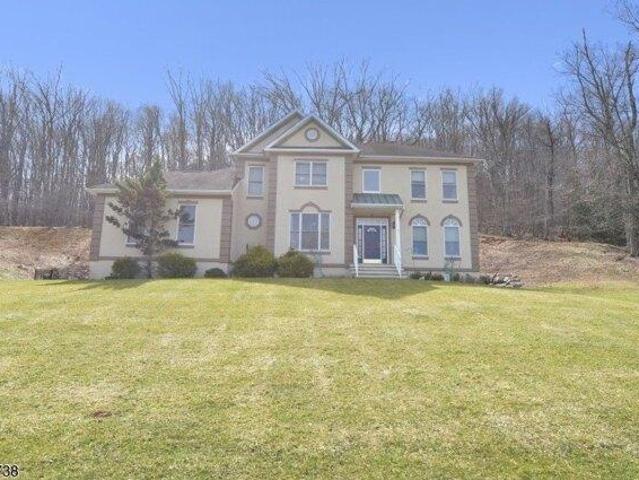 5 bedroom, North Haledon NJ 07508 102312968