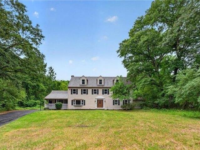 5 bedroom, North Smithfield RI 02896 105114439