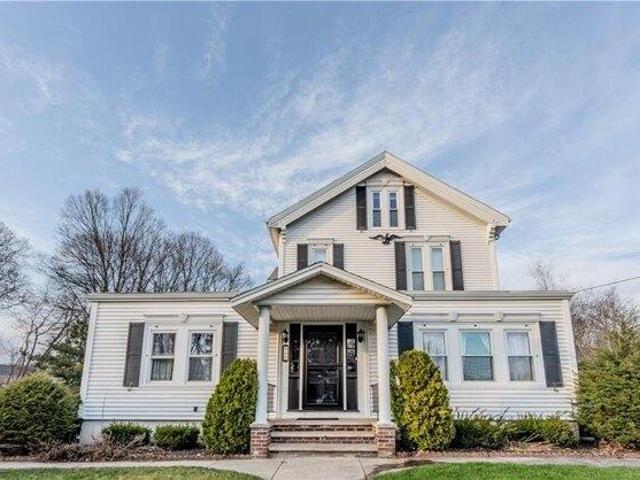5 bedroom, North Smithfield RI 02896 LS103016912
