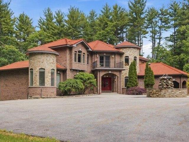 5 bedroom, North Reading MA 01864 104651997