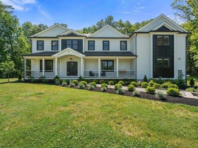 5 bedroom, North Reading MA 01864 104692294