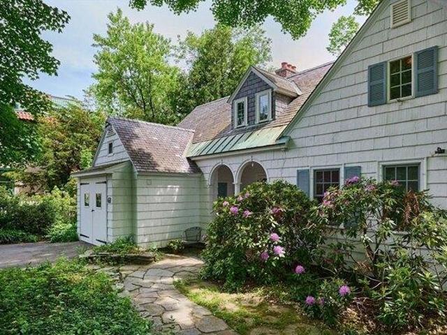 5 bedroom, Northampton MA 01060 105041850