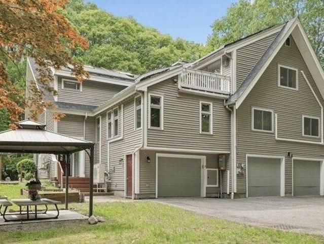 5 bedroom, Northborough MA 01532 105082071